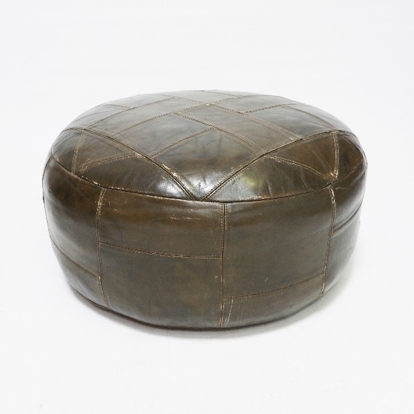 Leren poef huren - Brisked Styled Weddings